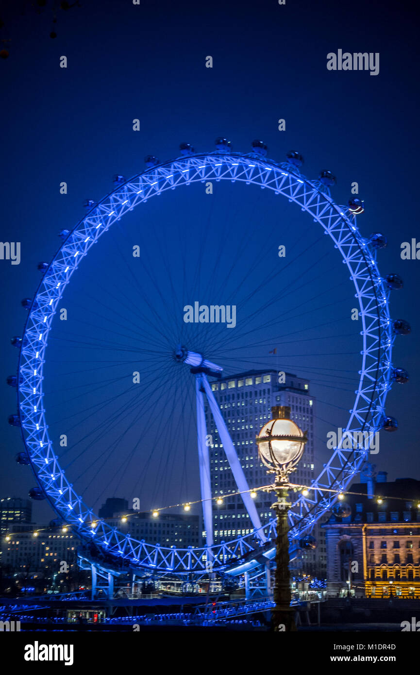 London Eye at night Stock Photo - Alamy