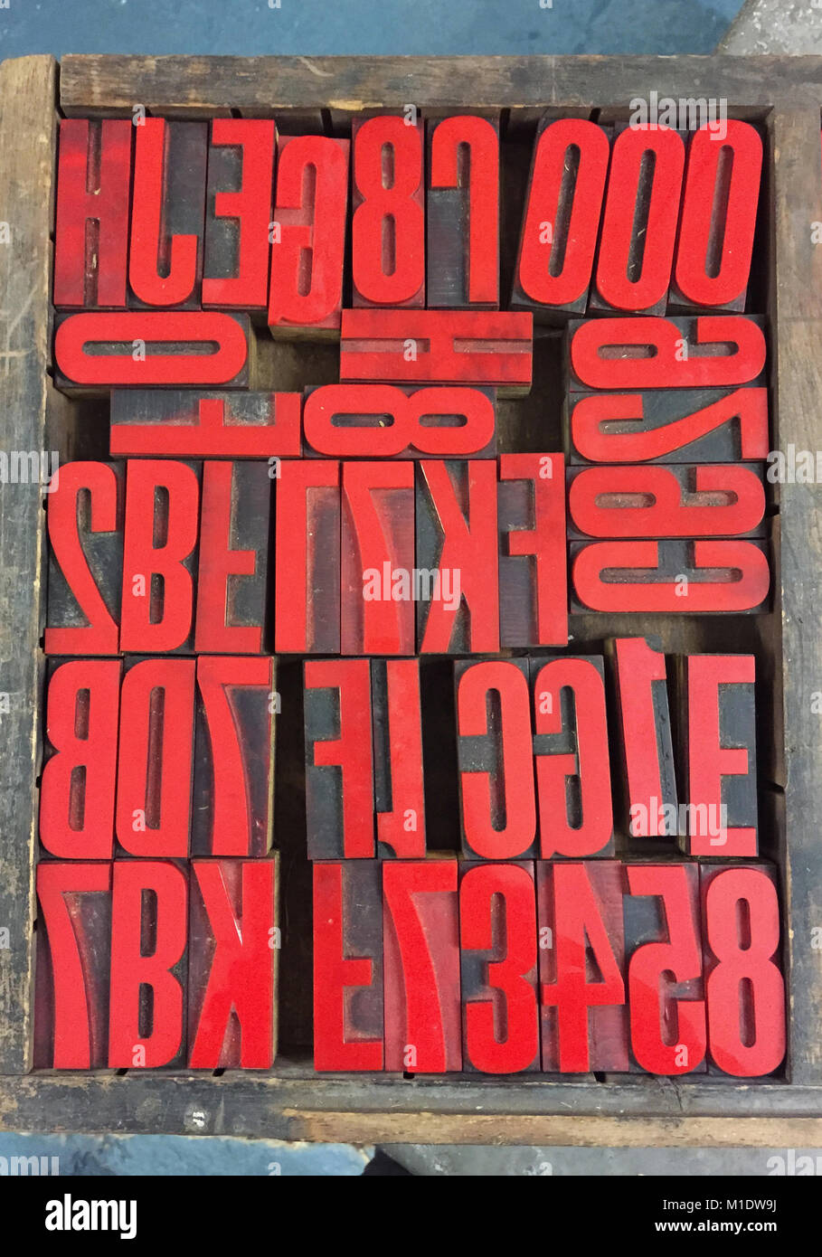 Vintage graphics hi-res stock photography and images - Alamy