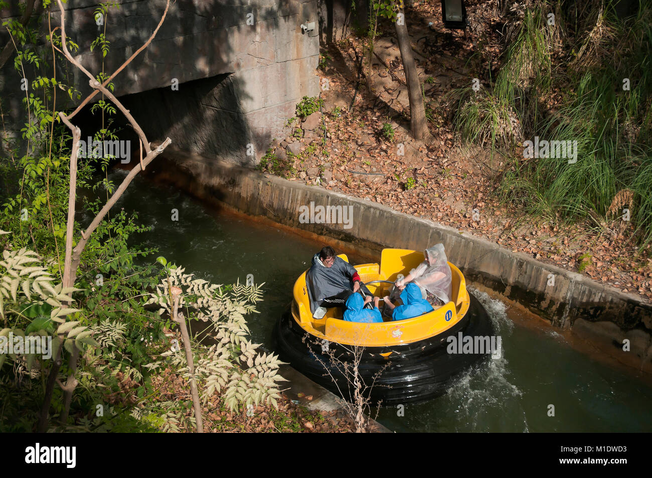 Isla Magica (Magic Island) Theme Park, Orinoco rapids attraction ...