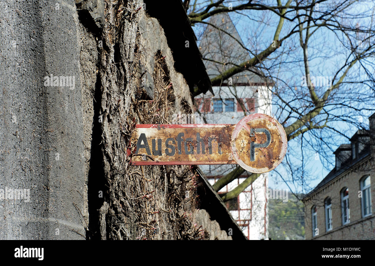 Old rusty bus stop sign hi-res stock photography and images - Alamy