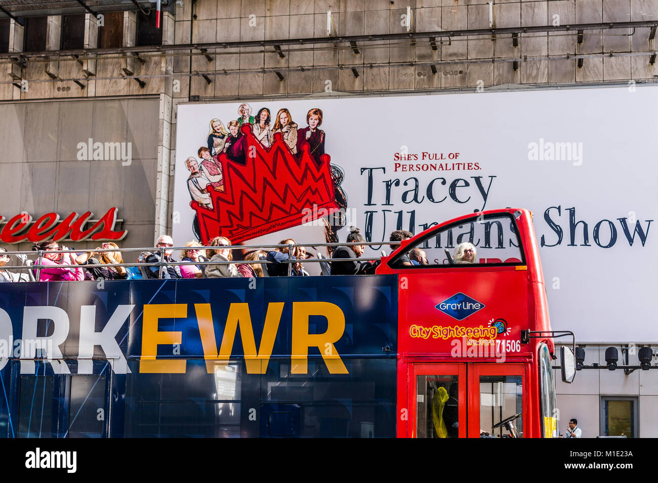 Walgreens times square hi-res stock photography and images - Alamy