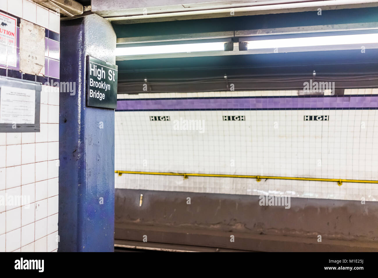 New York City, USA - October 28, 2017: Subway station platform edge ...