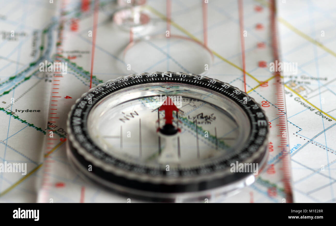 Os map compass hi-res stock photography and images - Alamy