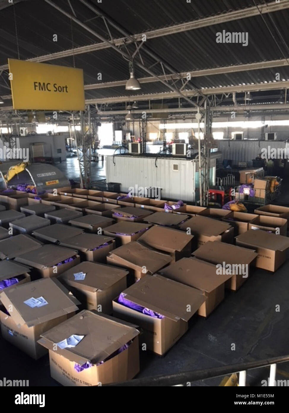 Fleet mail center hi-res stock photography and images - Alamy