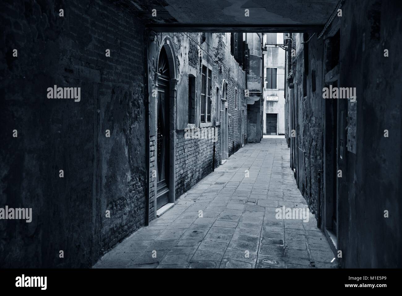 Alley view with historical buildings in Venice, Italy Stock Photo - Alamy