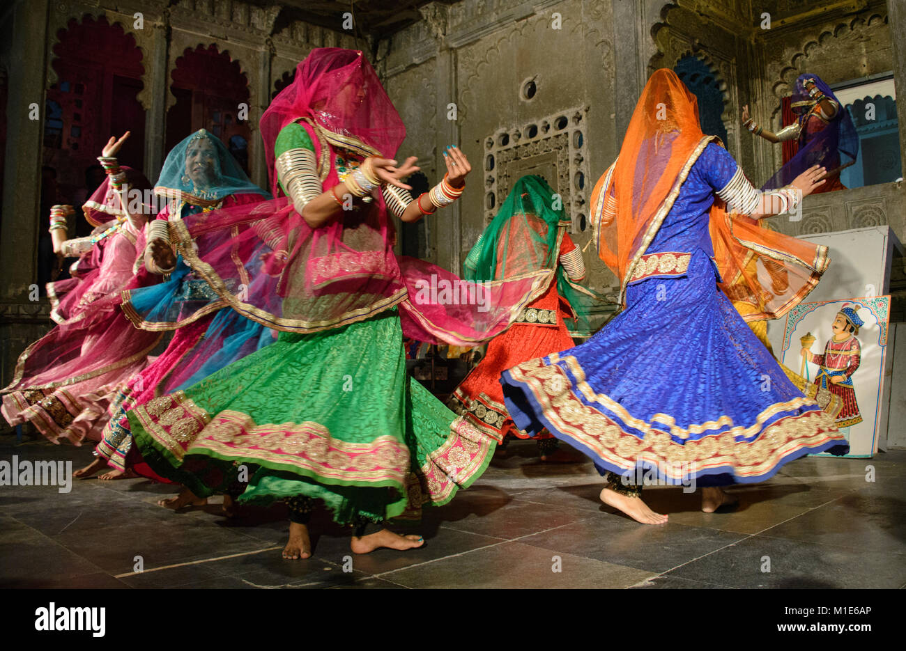Ghoomar dance hi-res stock photography and images - Alamy