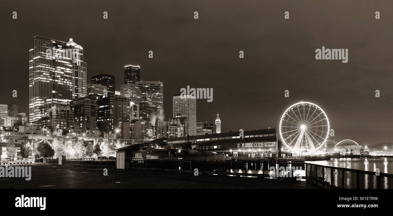 Seattle waterfront view with urban architecture at night Stock Photo ...