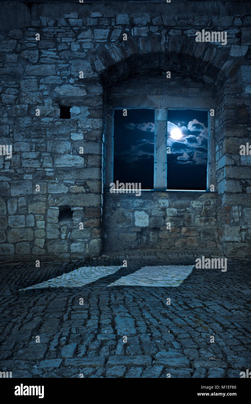 Moonlight room hi-res stock photography and images - Alamy