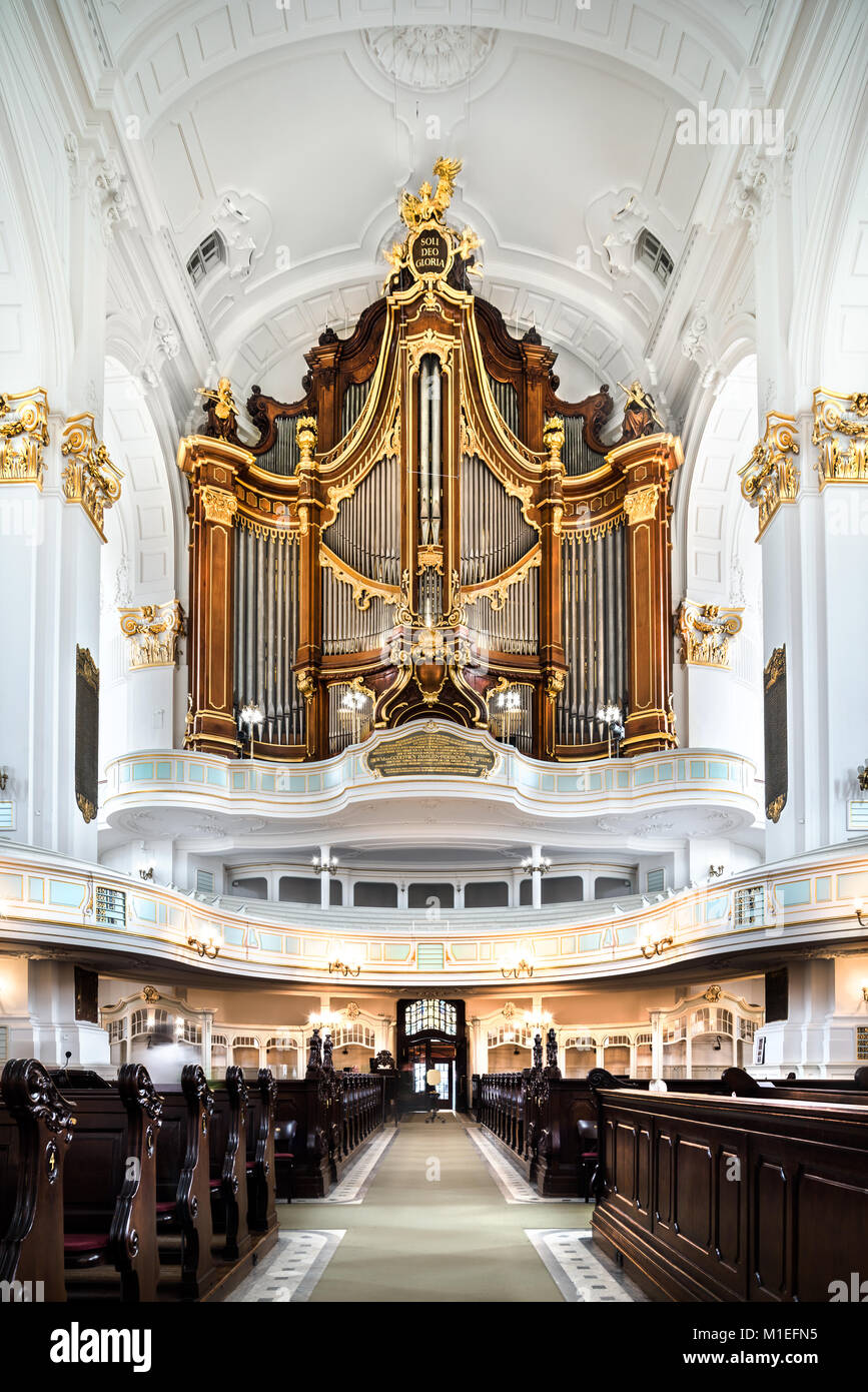 Interior of St. Michaelis church in Hamburg, Germany, with famous organ ...