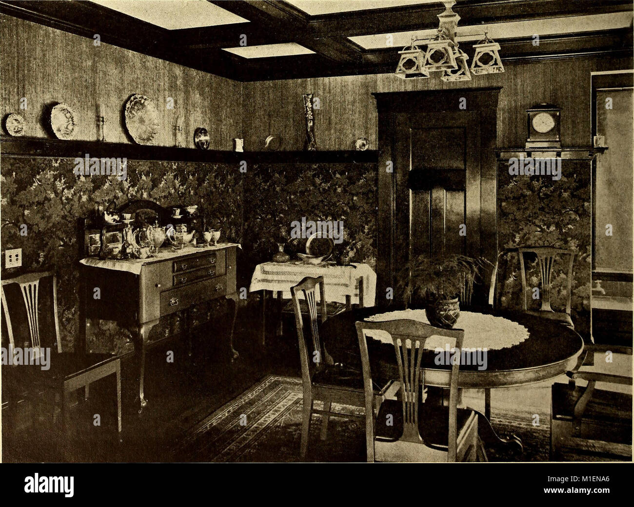 The 1909 edition of 'American Homes and Gardens' showcases American ...