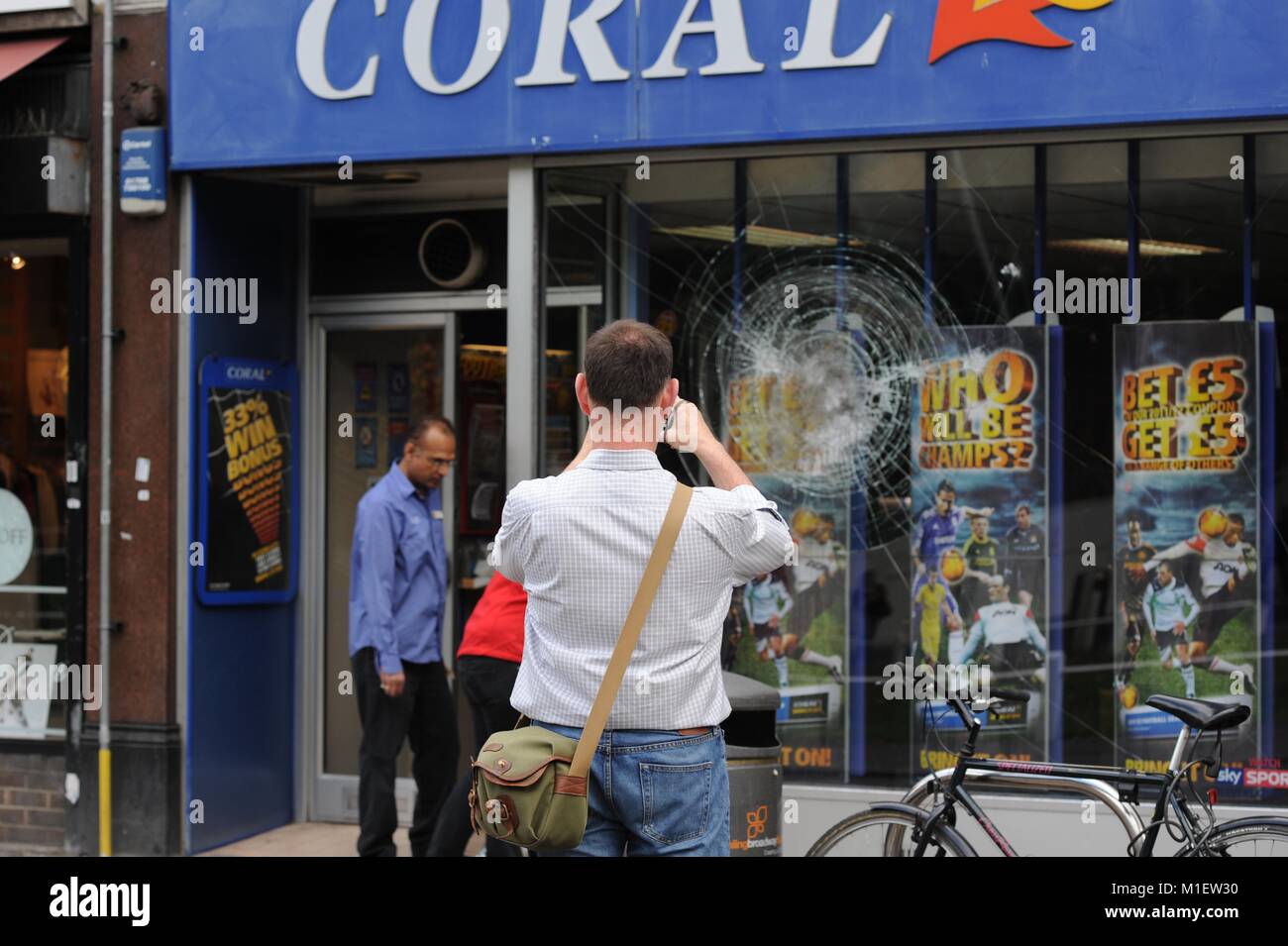 London Riots, the aftermath Stock Photo - Alamy