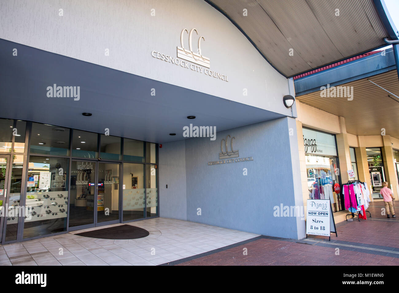 New council offices hi-res stock photography and images - Alamy