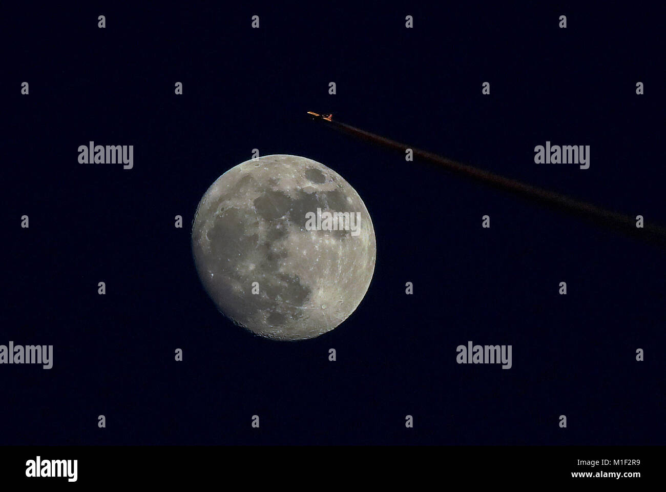 The moon over liverpool hi-res stock photography and images - Alamy