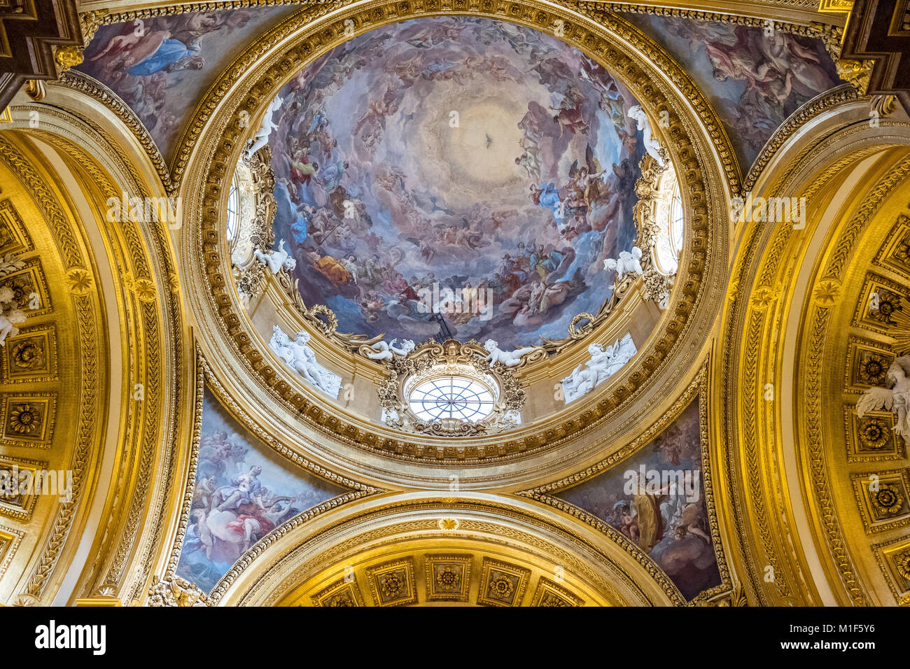 The golden domes of the chapel of the royal palace hi-res stock ...