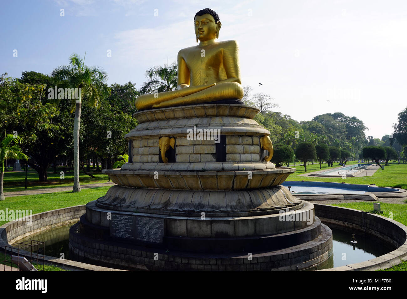 COLOMBO, SRI LANKA - 07 November 2016 Buddha statue in Vihara Maha Devi ...