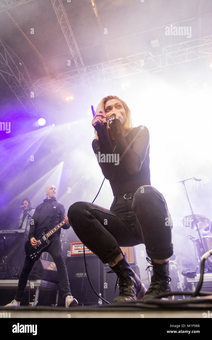 Blood command band hi-res stock photography and images - Alamy