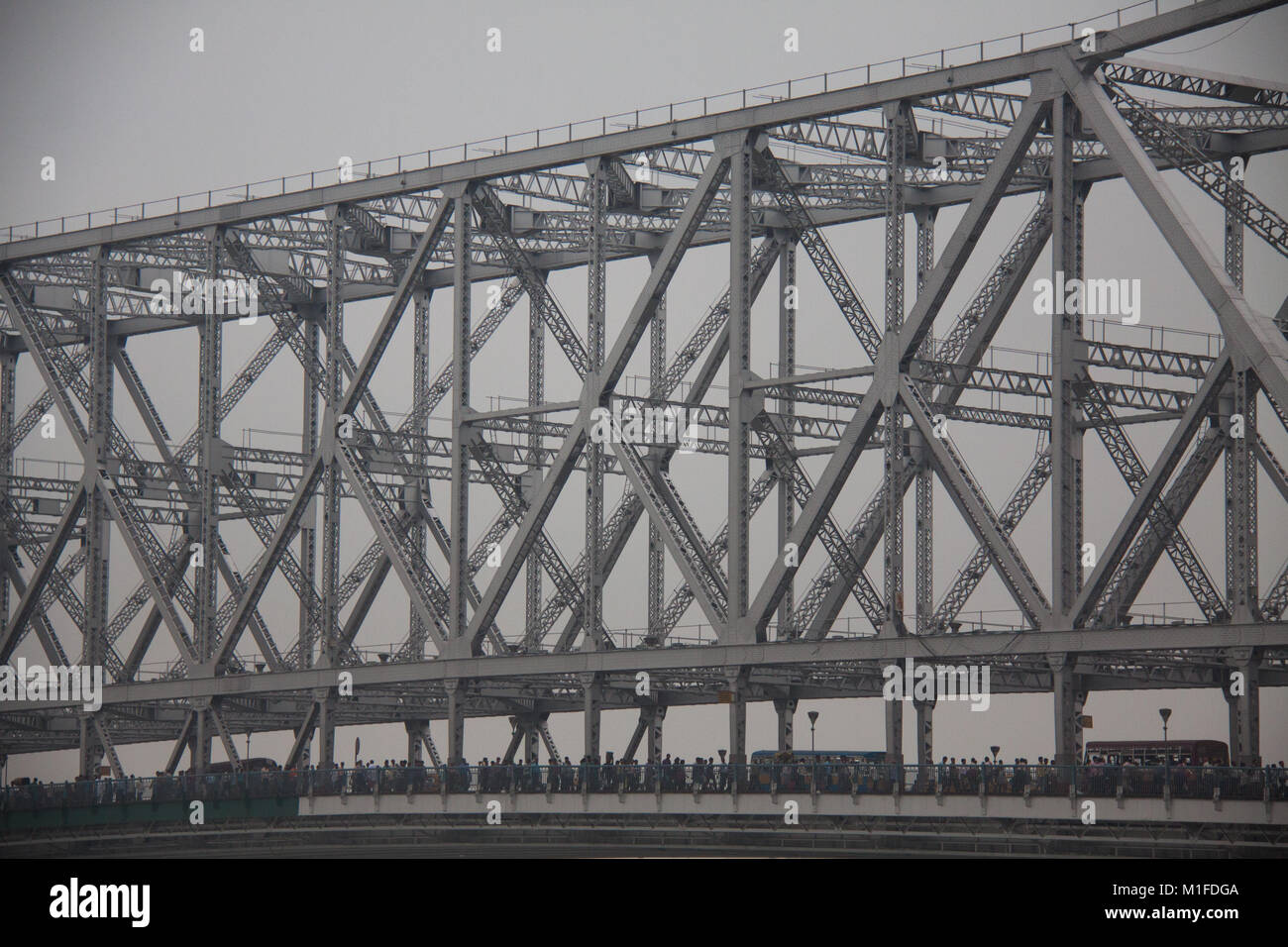 Howrah suspension bridge hi-res stock photography and images - Alamy