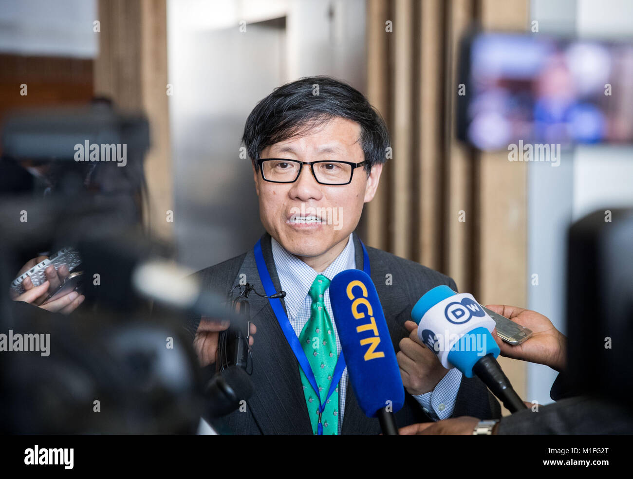 (180130) -- ADDIS ABABA, Jan. 30, 2018 (Xinhua) -- Kuang Weilin, head ...