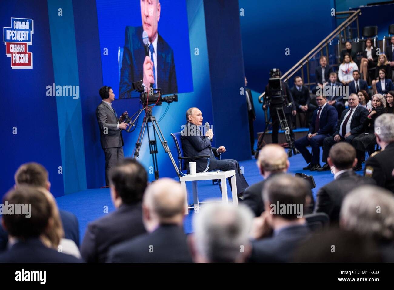 Moscow, Russia. 30th Jan, 2018. Russian President Vladimir Putin (C ...