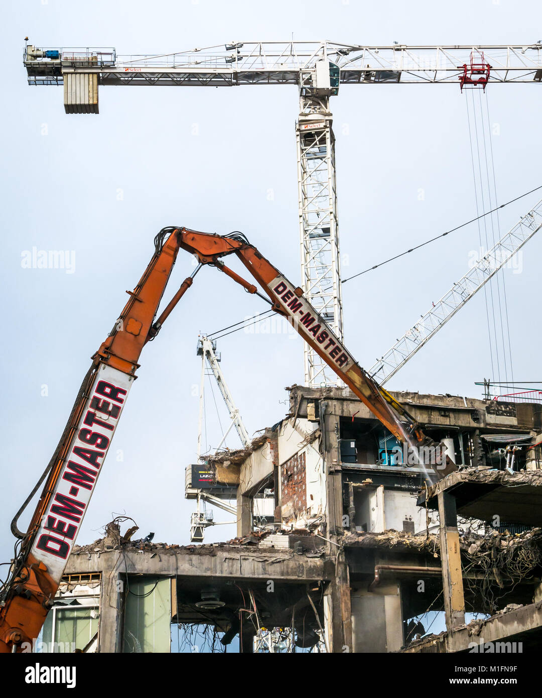 Demolition crane hi-res stock photography and images - Alamy