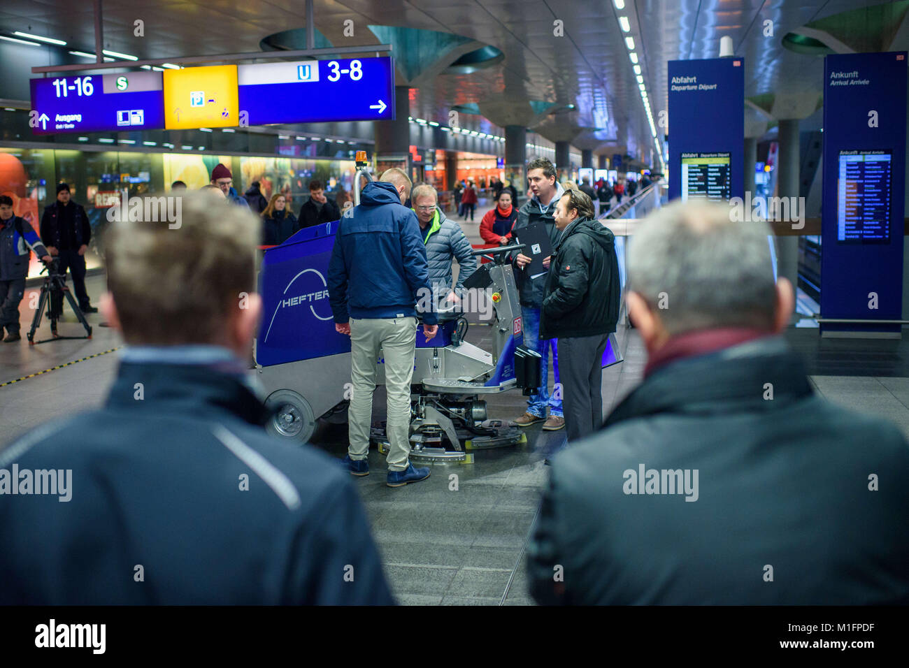 Berlin, Germany. 30th Jan, 2018. A Hefter FS112 RoBot cleaning robot is ...
