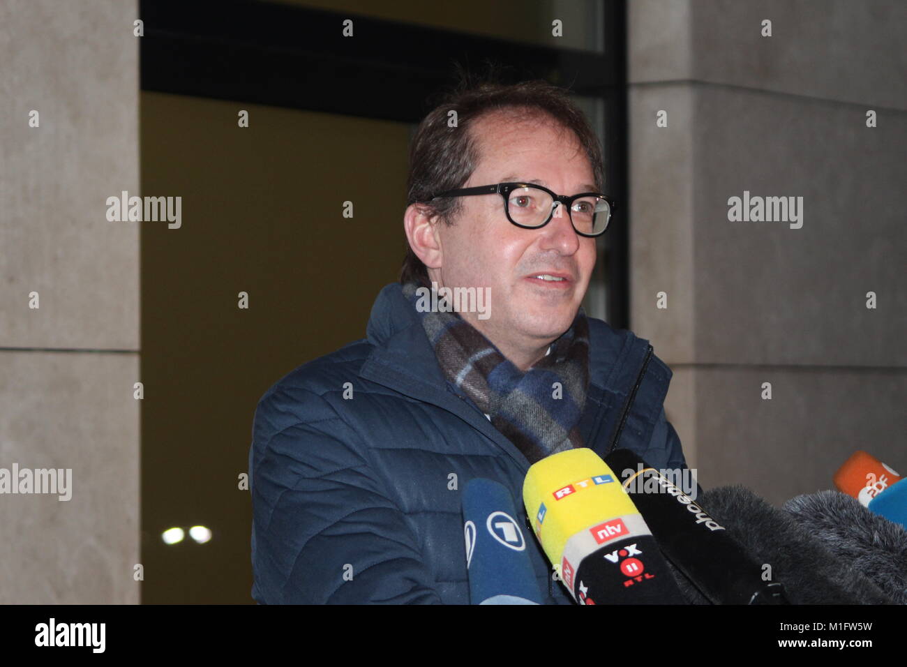 Scheuer hi-res stock photography and images - Alamy