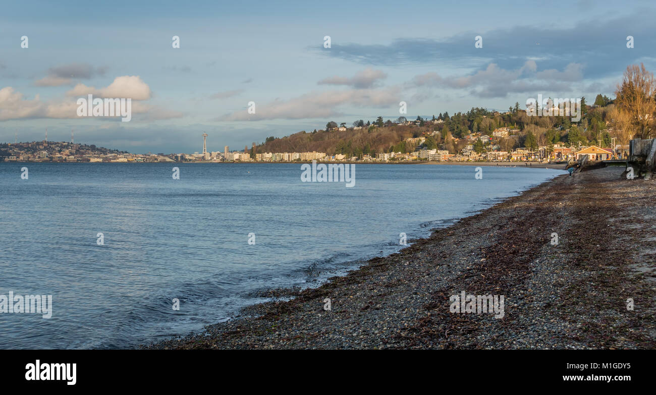 A view of Alki in West Seattle and the Seattle skyline Stock Photo - Alamy
