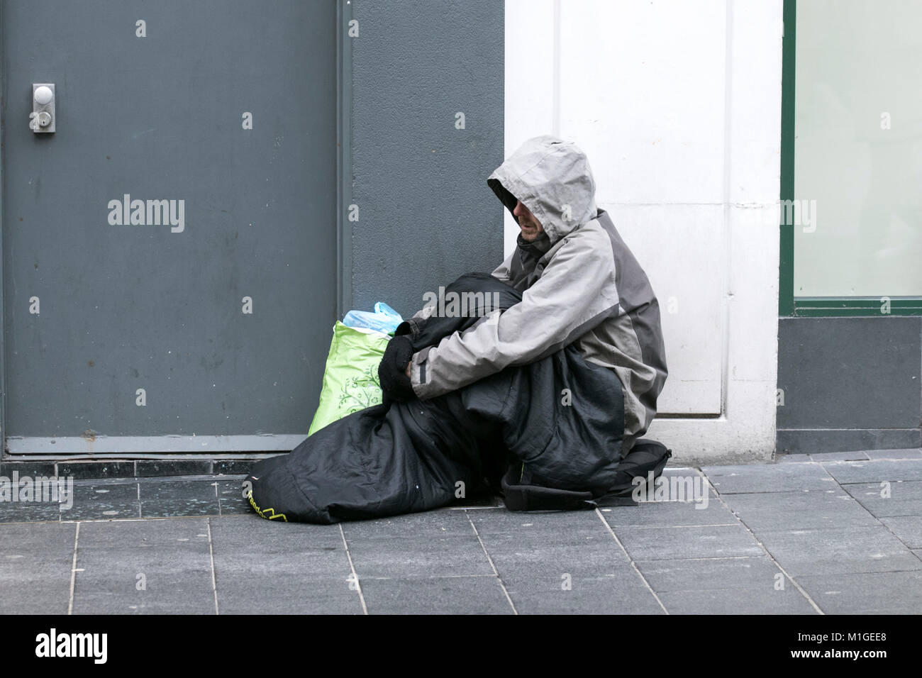 homeless homelessness sleeping rough beg beggar begging hungry cold ...