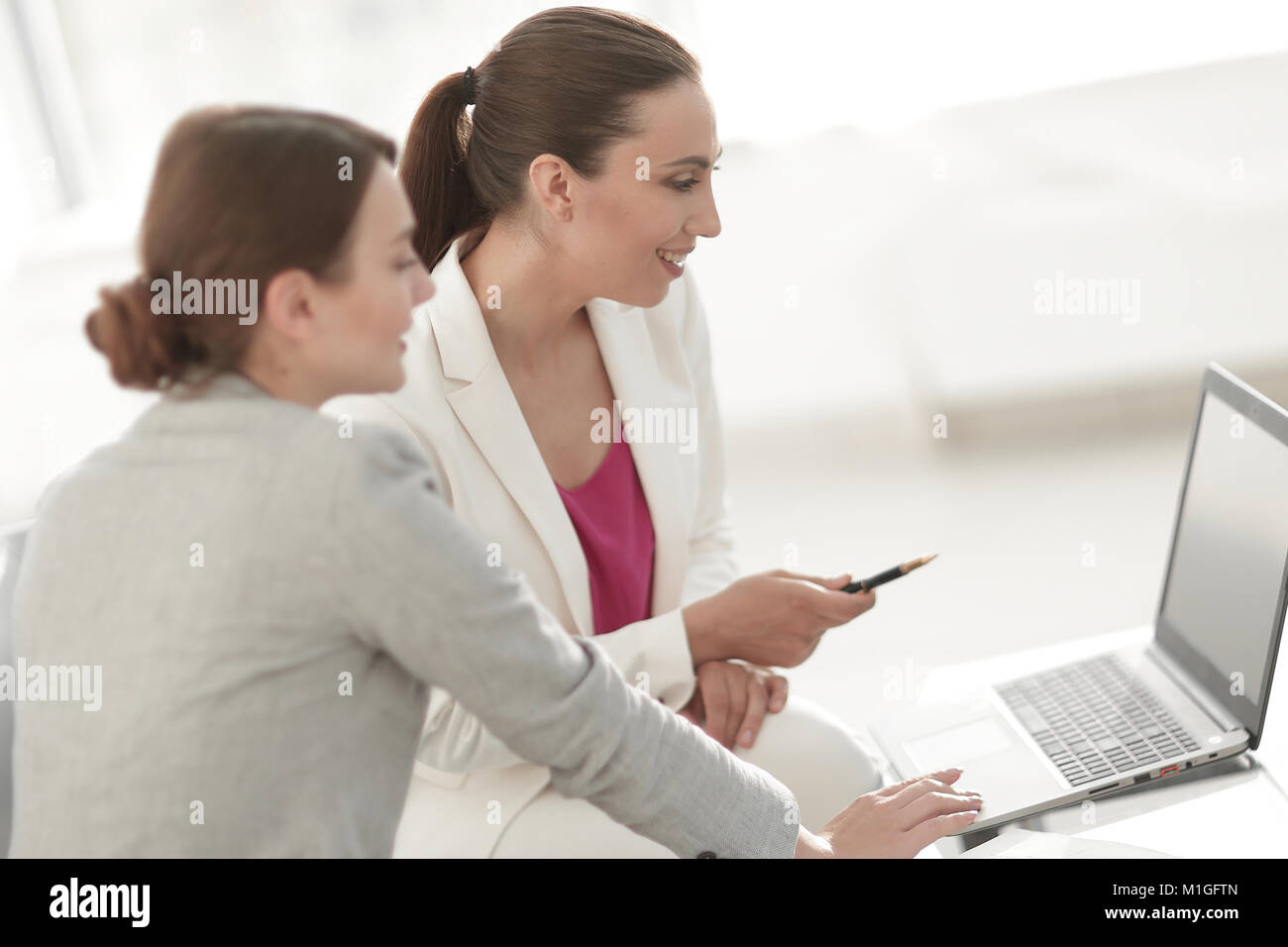 women Bank employees in the office Stock Photo - Alamy