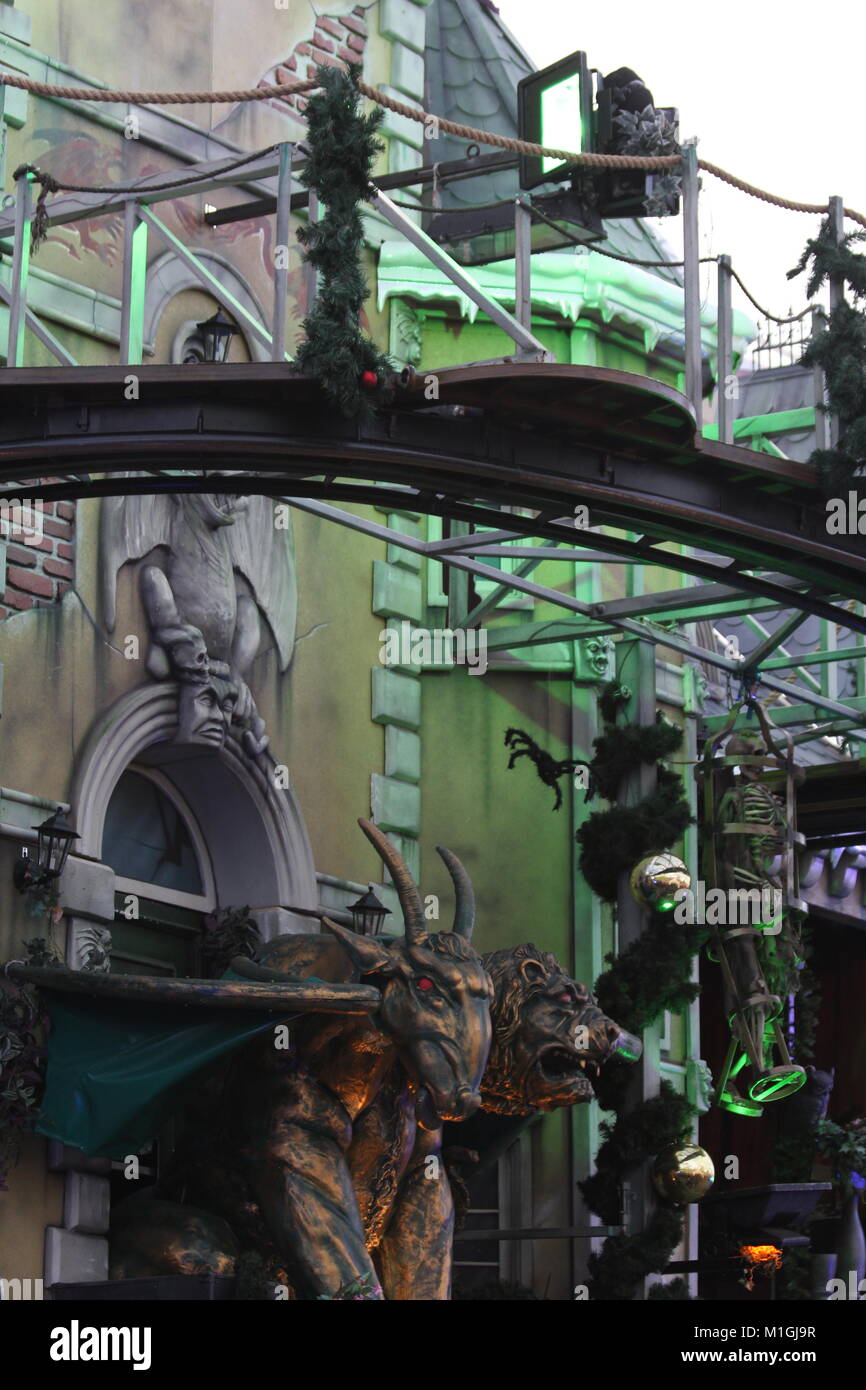 Funfair machines hi-res stock photography and images - Alamy