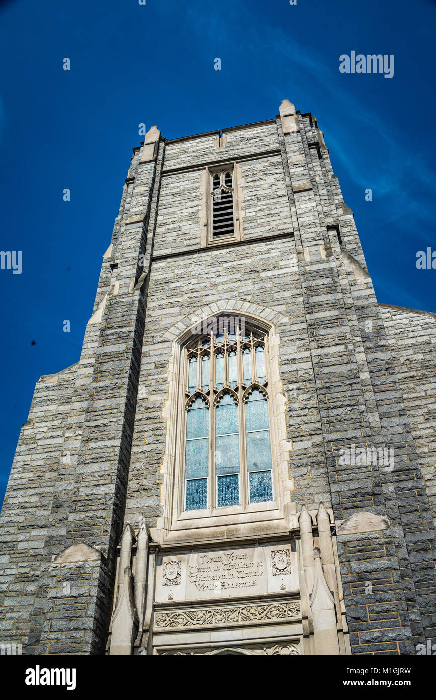Temple exterior elements hi-res stock photography and images - Alamy