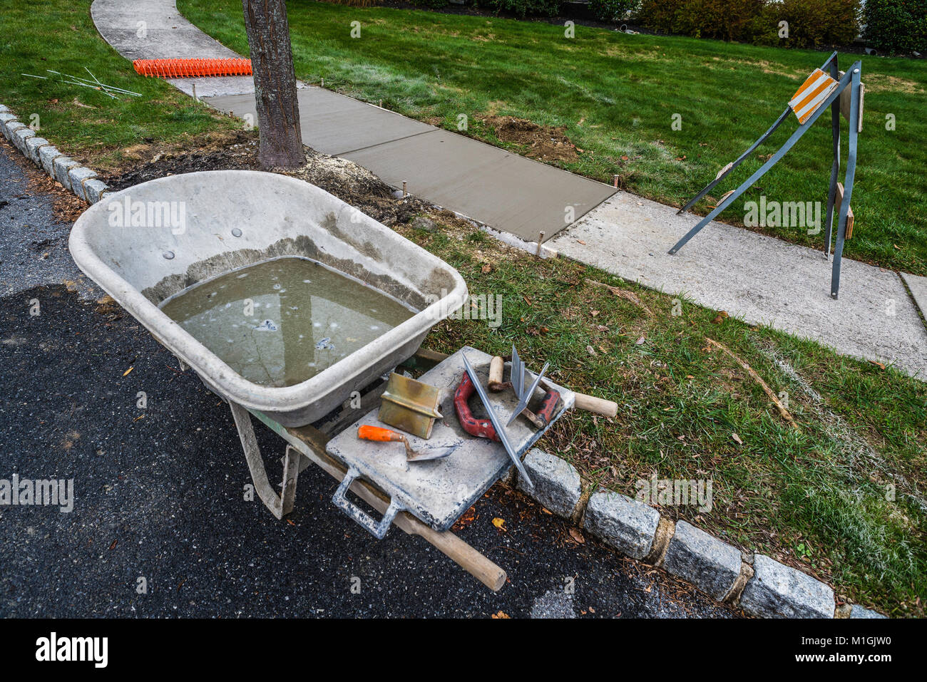 Construction workers, tools and equipment Stock Photo - Alamy