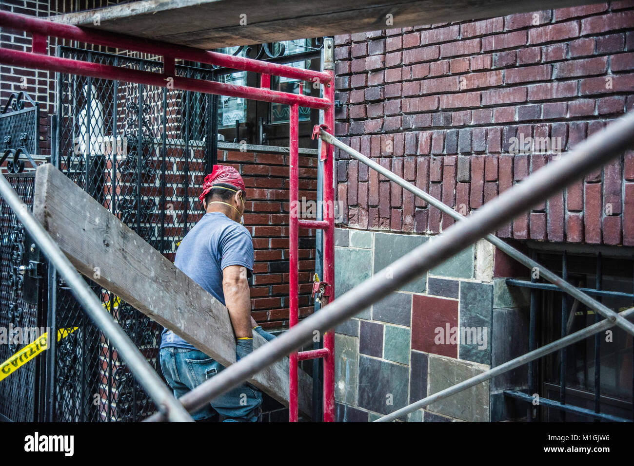 Construction workers, tools and equipment Stock Photo - Alamy