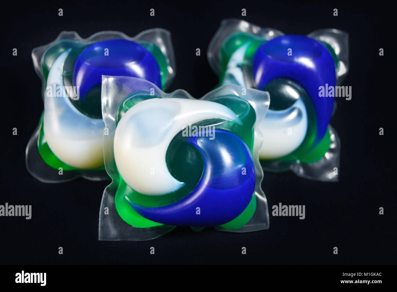 Tide pods hi-res stock photography and images - Alamy