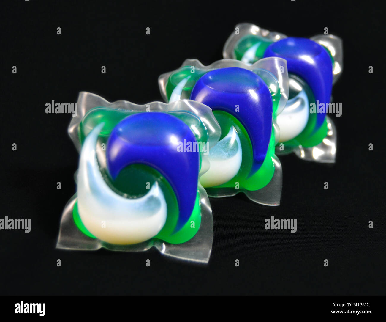 Tide pods hi-res stock photography and images - Alamy