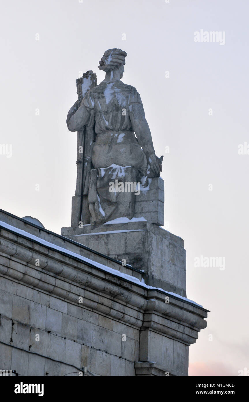 Stalin era apartment building hi-res stock photography and images - Alamy