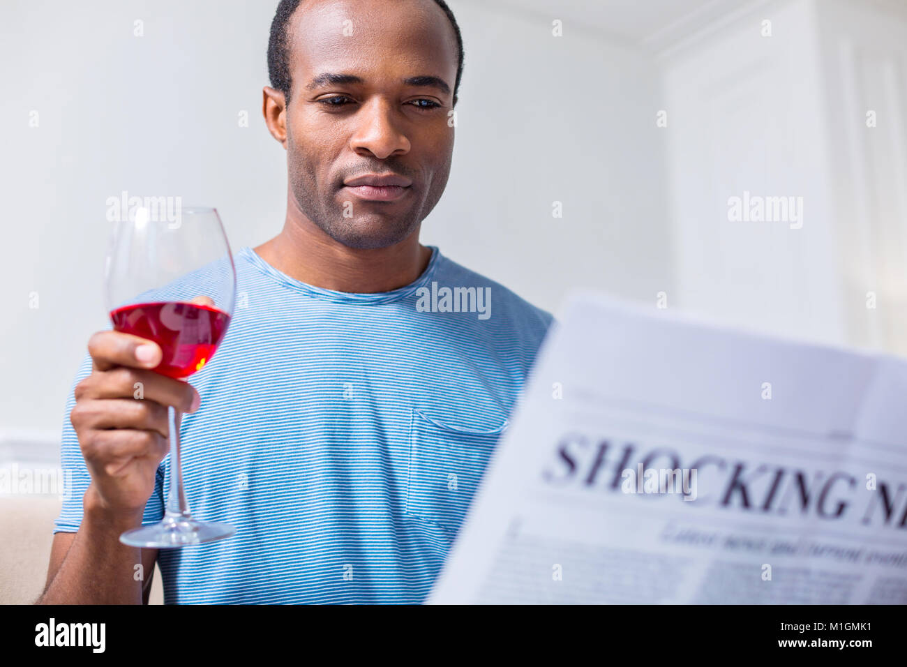 Newspaper articles positive hi-res stock photography and images - Alamy