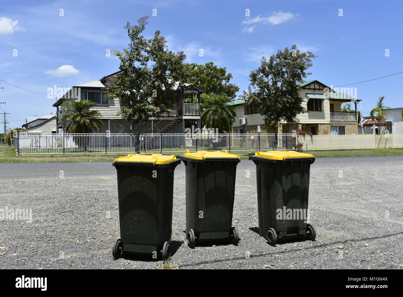 Green bins hi-res stock photography and images - Alamy