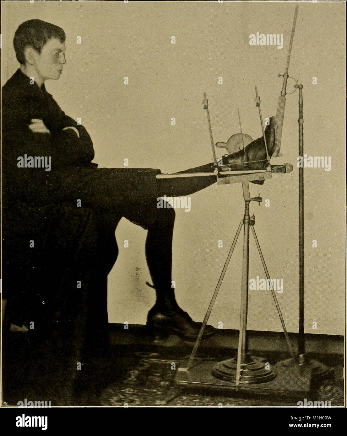 This instructional system, developed for teaching X-ray techniques and ...