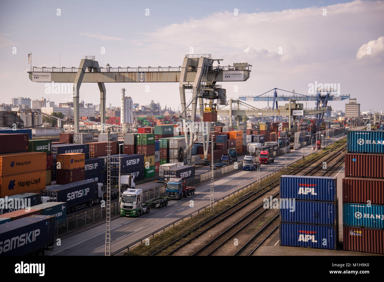 Container containerhafen hi-res stock photography and images - Alamy