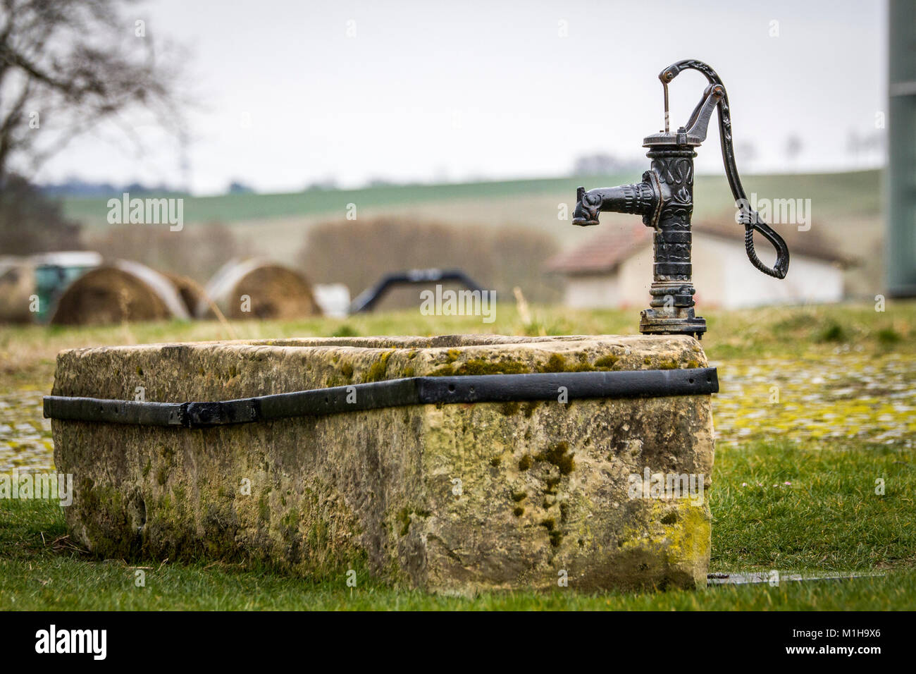 Old stone drinking trough hi-res stock photography and images - Alamy