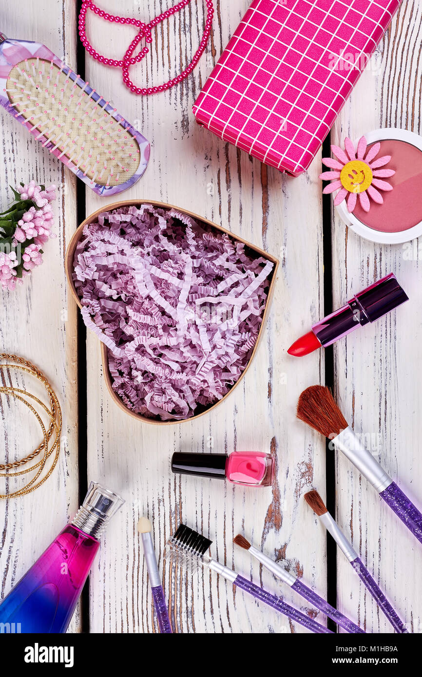 Womens cosmetics hi-res stock photography and images - Alamy