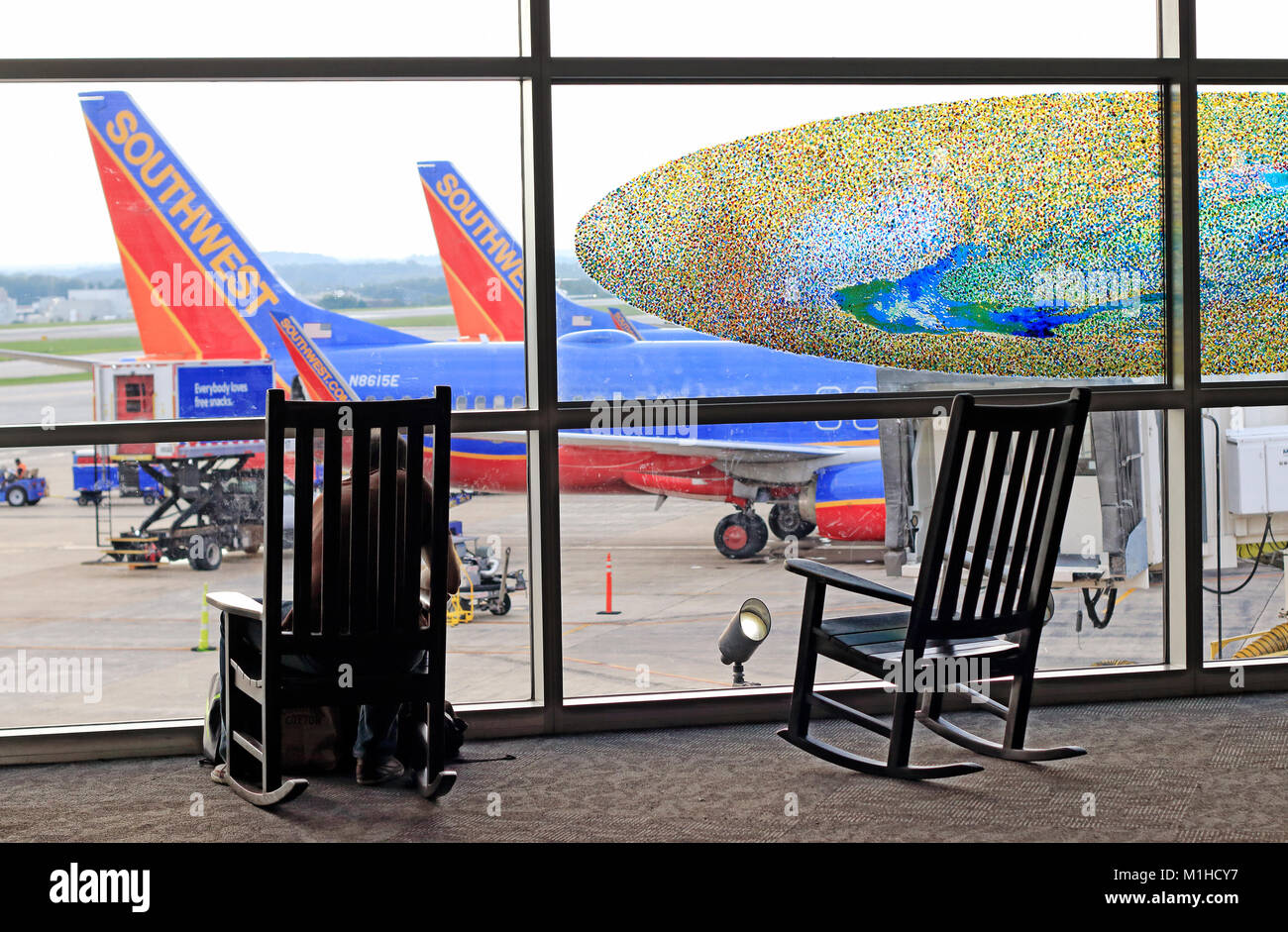 Southwest airline tow hi-res stock photography and images - Alamy