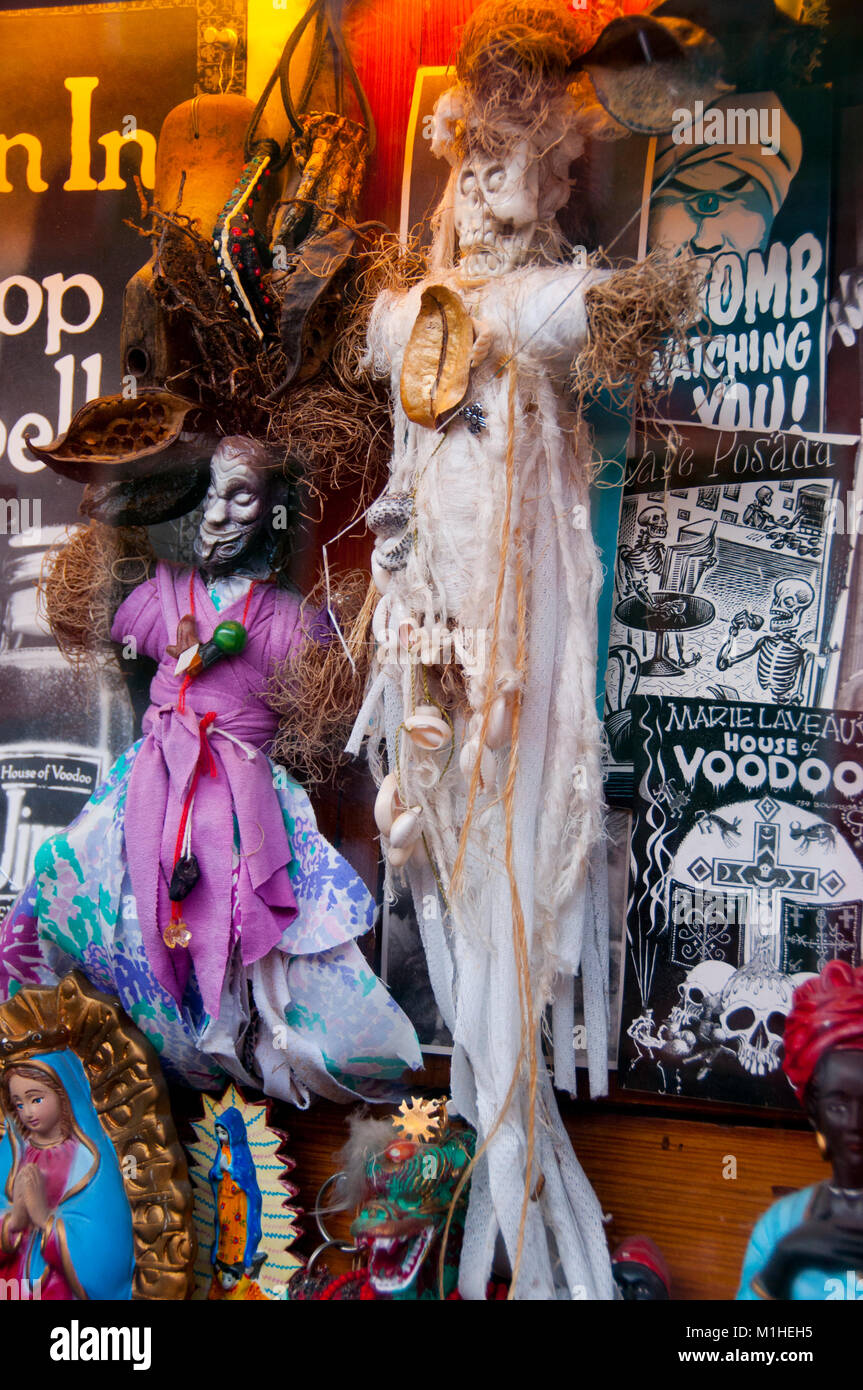 Voodoo dolls hi-res stock photography and images - Alamy