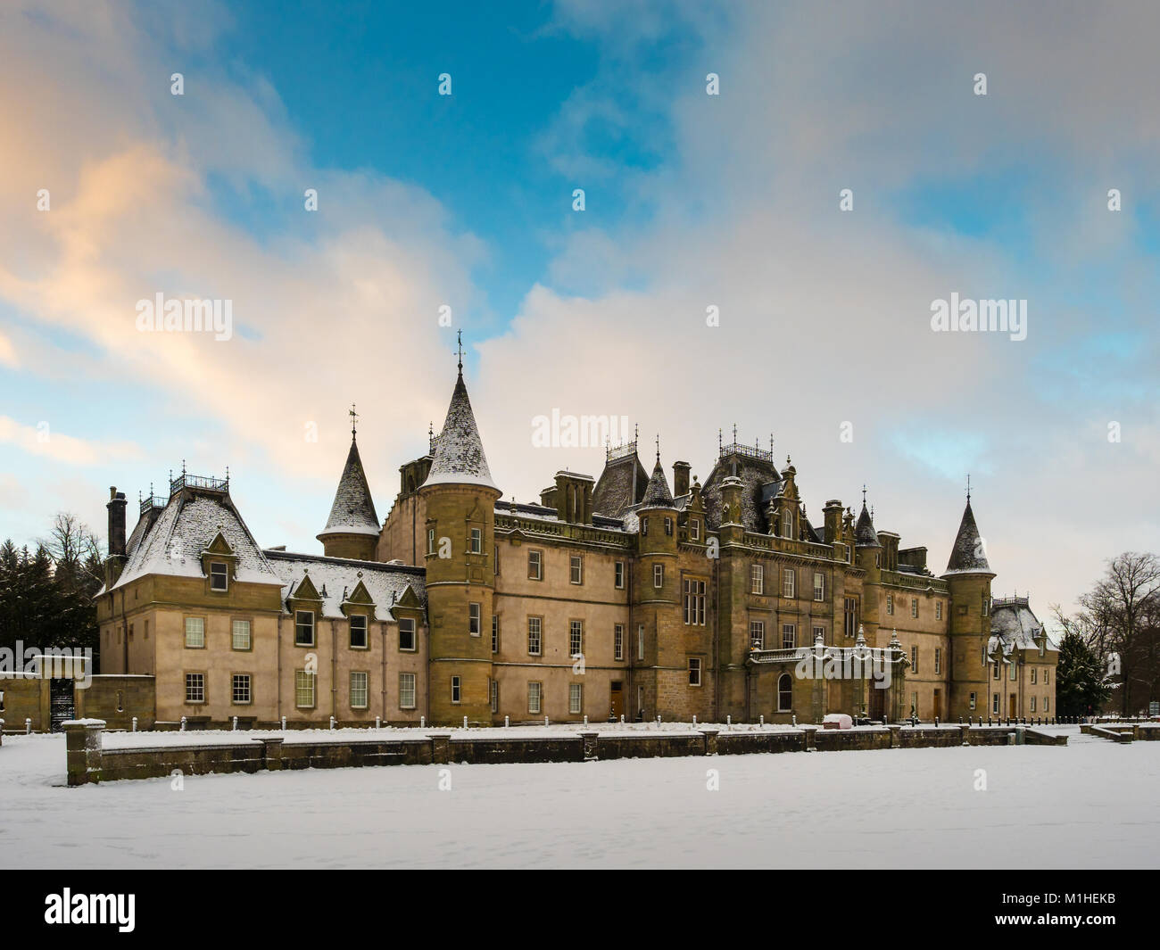 Callendar house park hi-res stock photography and images - Alamy