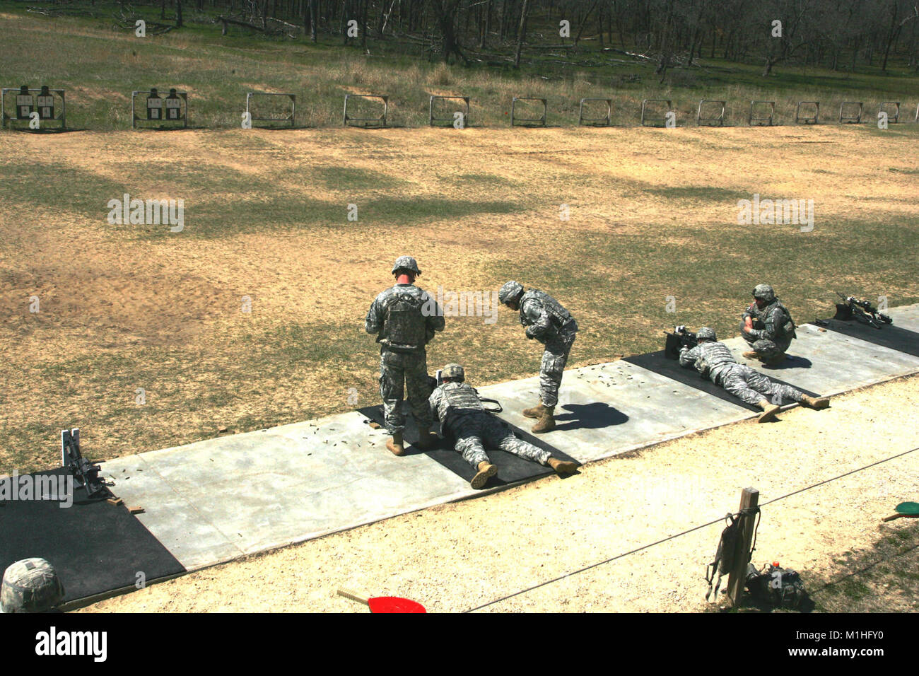 Soldiers with the 32nd Infantry Brigade Combat Team of the Wisconsin ...