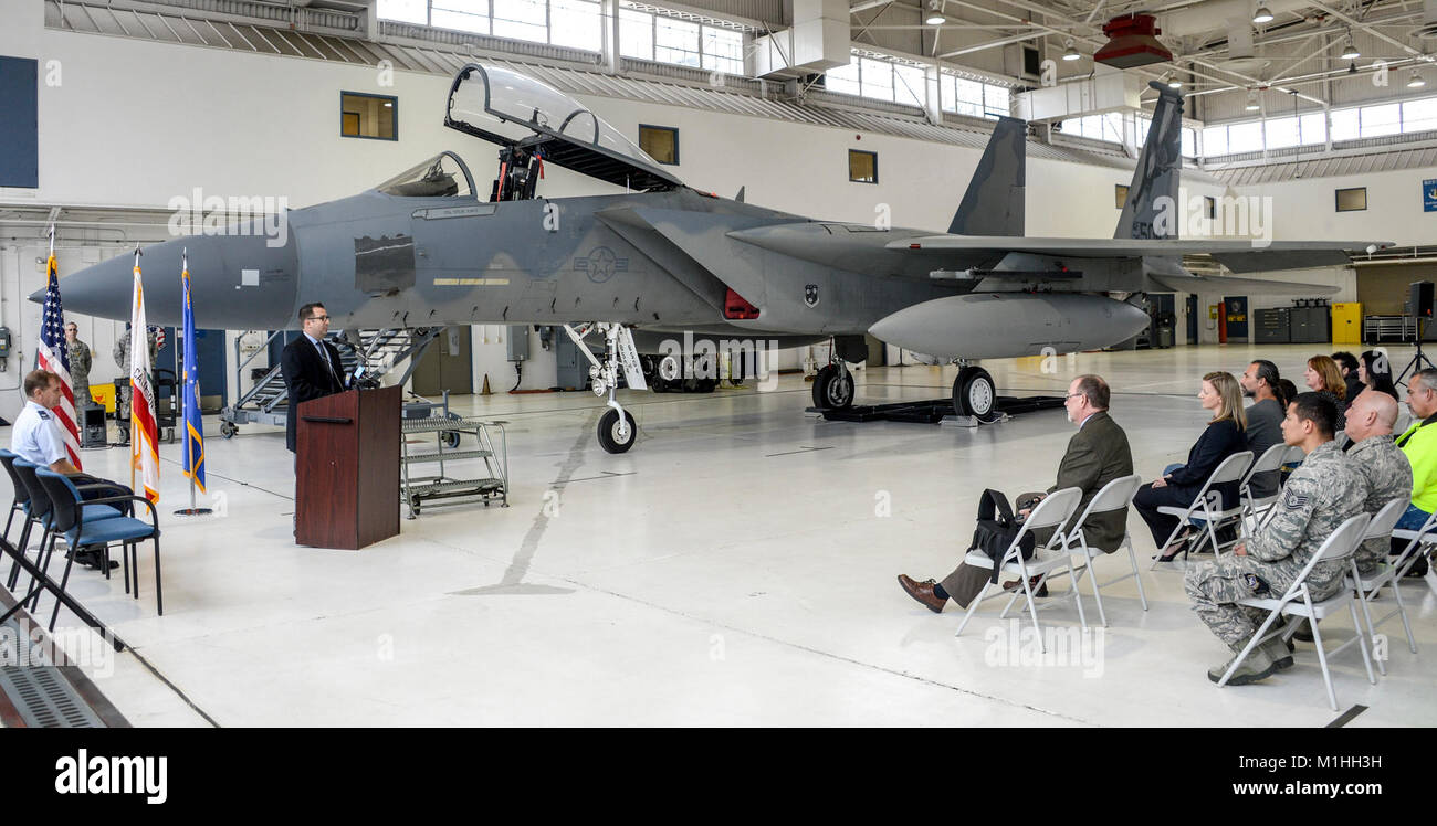 Mike Murphy, Merced mayor, speaks to 144th Fighter Wing Airmen and ...