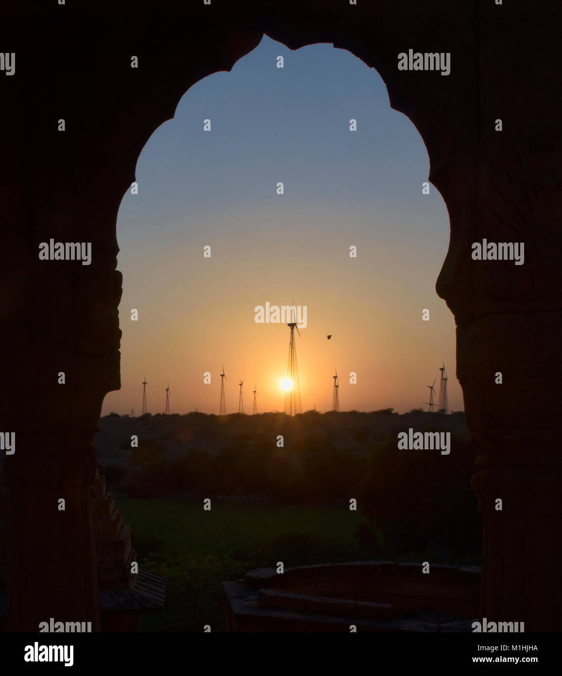 Pavilions and pavilions and sunset sun hi-res stock photography and ...