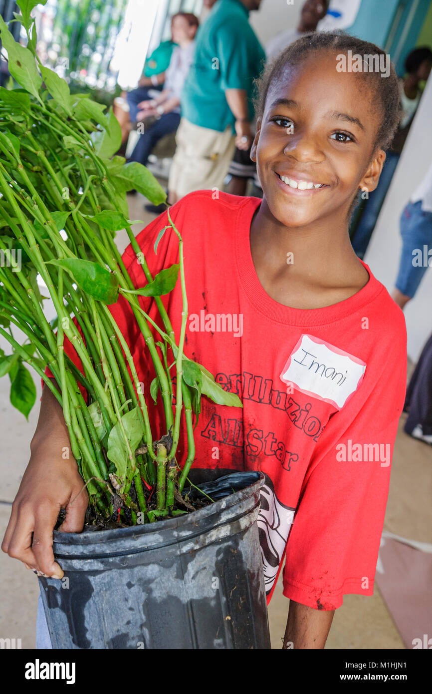 Miami Florida,Allapattah Middle School,campus,Hands On HandsOn Miami ...
