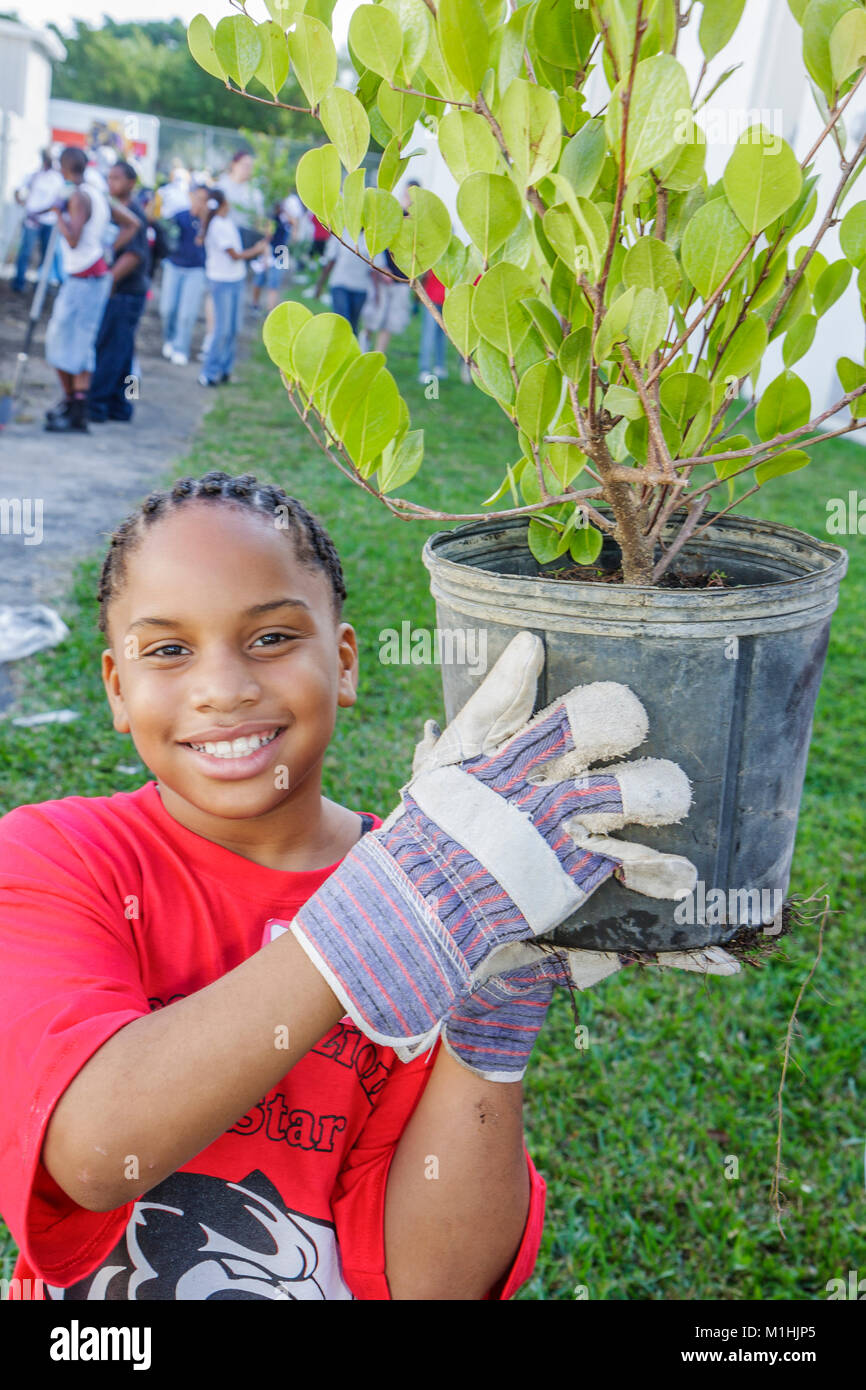Miami Florida,Allapattah Middle School,campus,Hands On HandsOn Miami ...